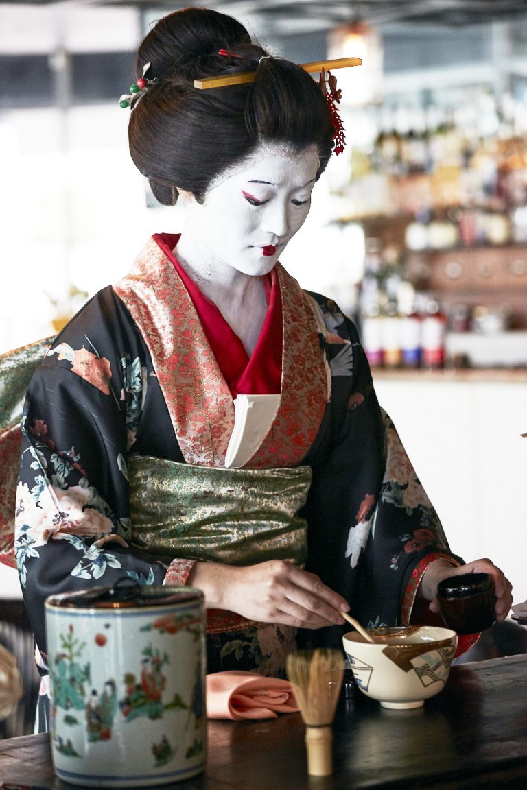 Japanese Tea Ceremony - Human Statue Bodyart